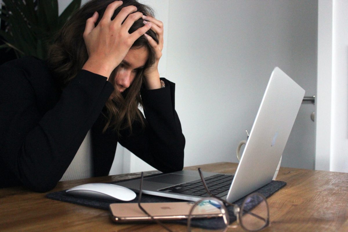 Simple tips to deal with employee anxiety caused by uncertainty | iHR ...